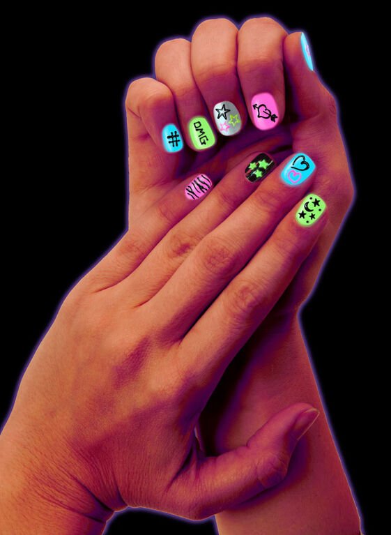 Alex - Spa - Glow Sketch It Nail Pens – Mastermind Toys